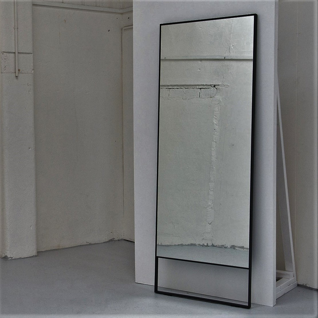 MODERN MIRRORS – Lacuna Modern Furniture